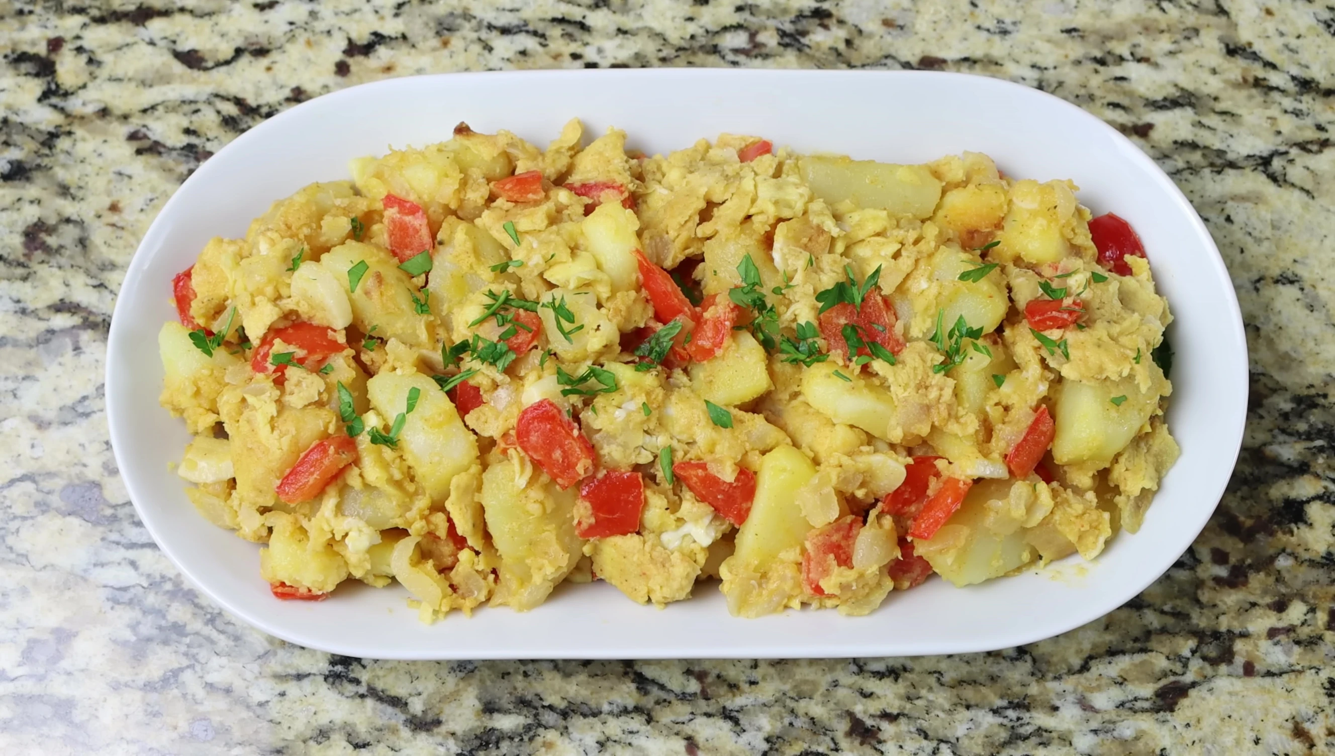 Revuelto de Patatas: Receta Española Fácil y Deliciosa