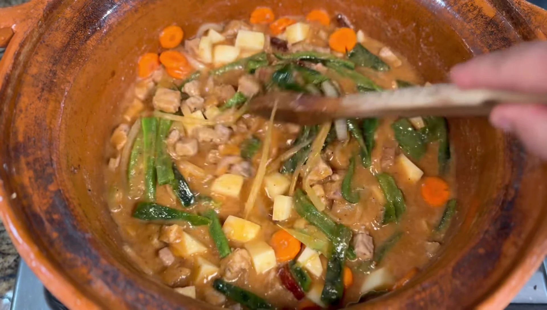 Receta fácil: Guisado de cerdo multiuso para tacos, burritos y más